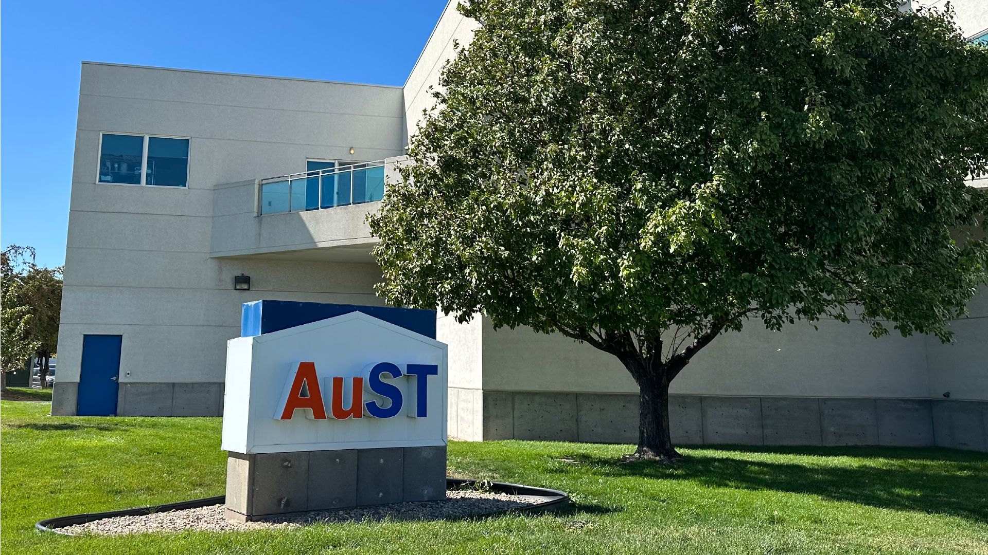 About Us | AuST Group